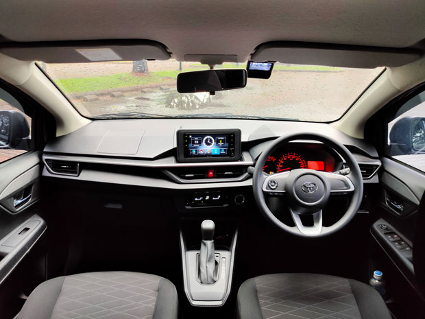 First Drive All New Toyota Agya: Ini Beda yang LCGC dan GR Sport ...