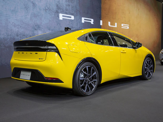 Tampilan Toyota Prius Generasi Terbaru! Keren, Enggak? - Berita ...