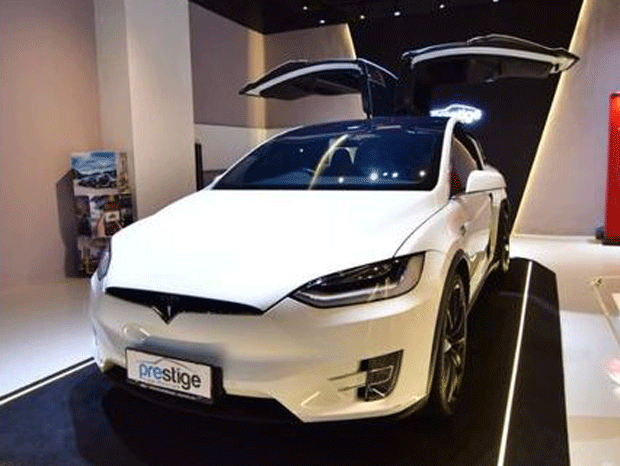 Tesla Model X, Mobil Listrik Seharga 11 Toyota Raize Tipe Tertinggi ...