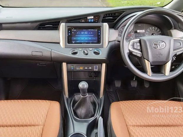 Harga Innova TRD Sportivo Bekas 2020 Lagi Turun, Ini Edisi Terbatas Lho ...