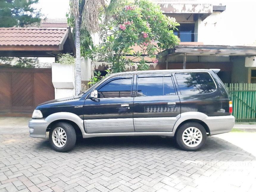 Toyota Kijang Krista Mirip Bekas Kepunyaan Arief Muhammad Dijual Rp 95 ...