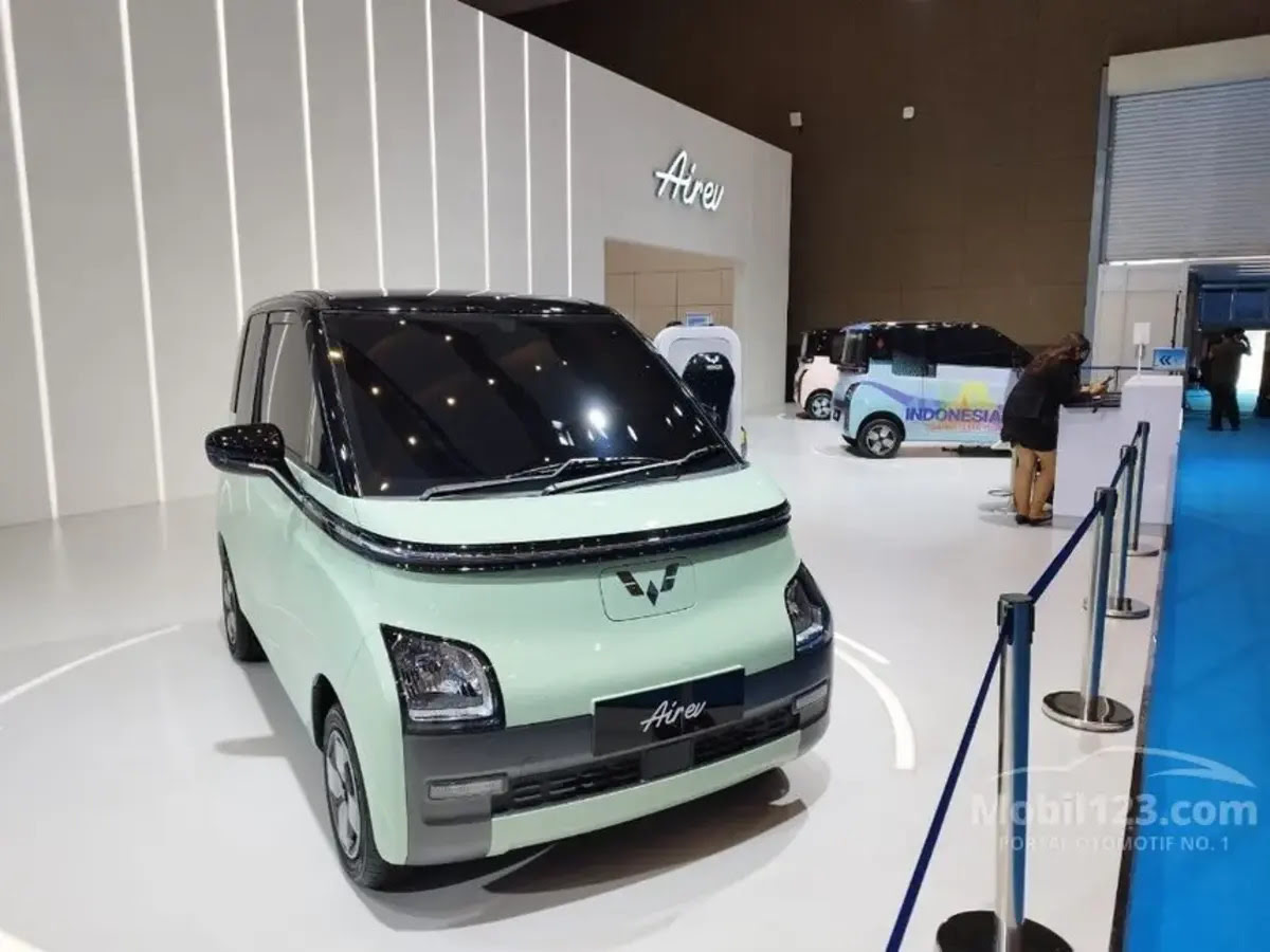 Ulasan Wuling Air EV, Mobil Listrik Mungil Murah nan Canggih - Berita ...