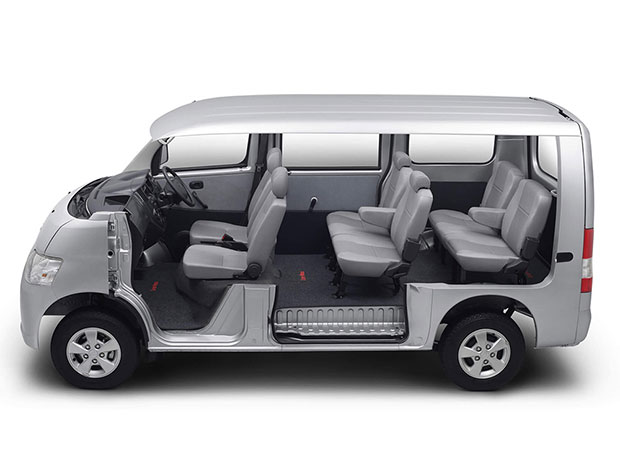 Daihatsu Gran Max Minibus, Multifungsi adalah Kunci - Panduan Pembeli ...