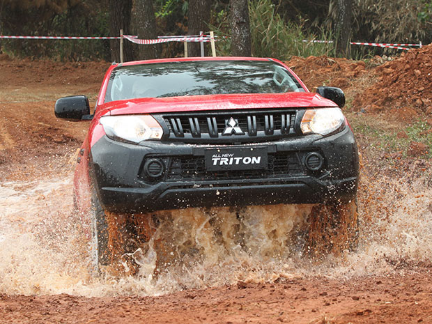6 Reasons Why We Still Love Mitsubishi Triton - Mobil Baru - Mobil123.com