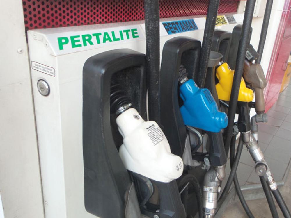 Pertamina Mulai Pasarkan Pertalite - Berita Otomotif - Mobil123.com