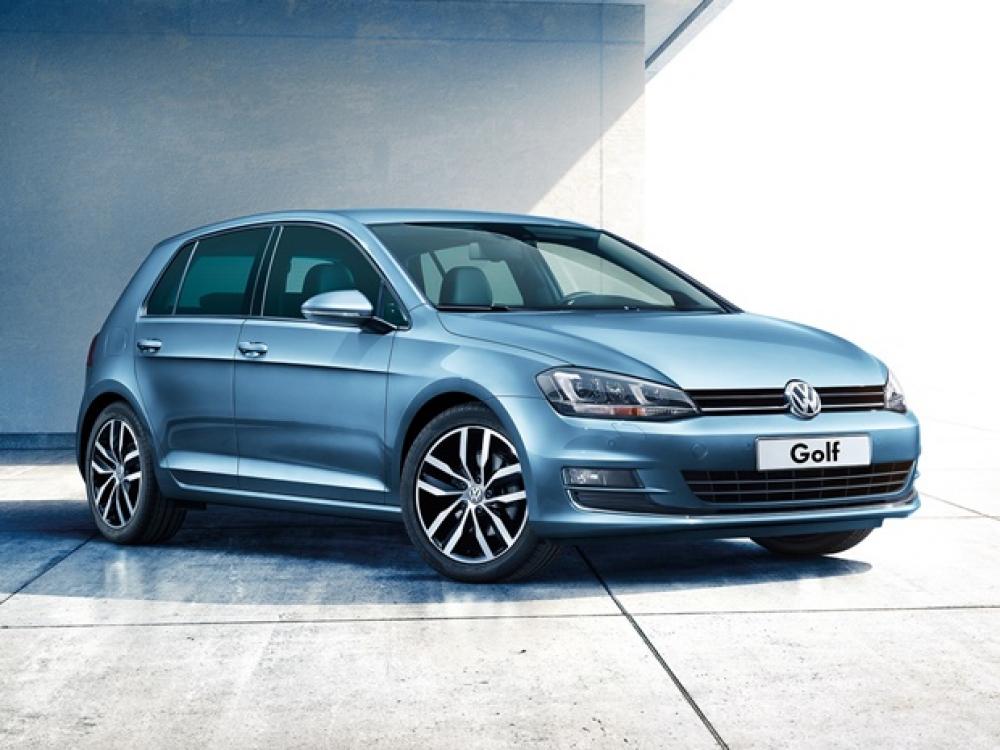 2016 Volkswagen Golf VII Re-Specced with Two New Variants; Price from ...