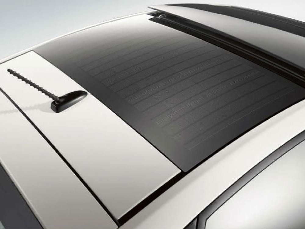 Panasonic Kembangkan Atap Solar Cell untuk Toyota - Berita Otomotif ...
