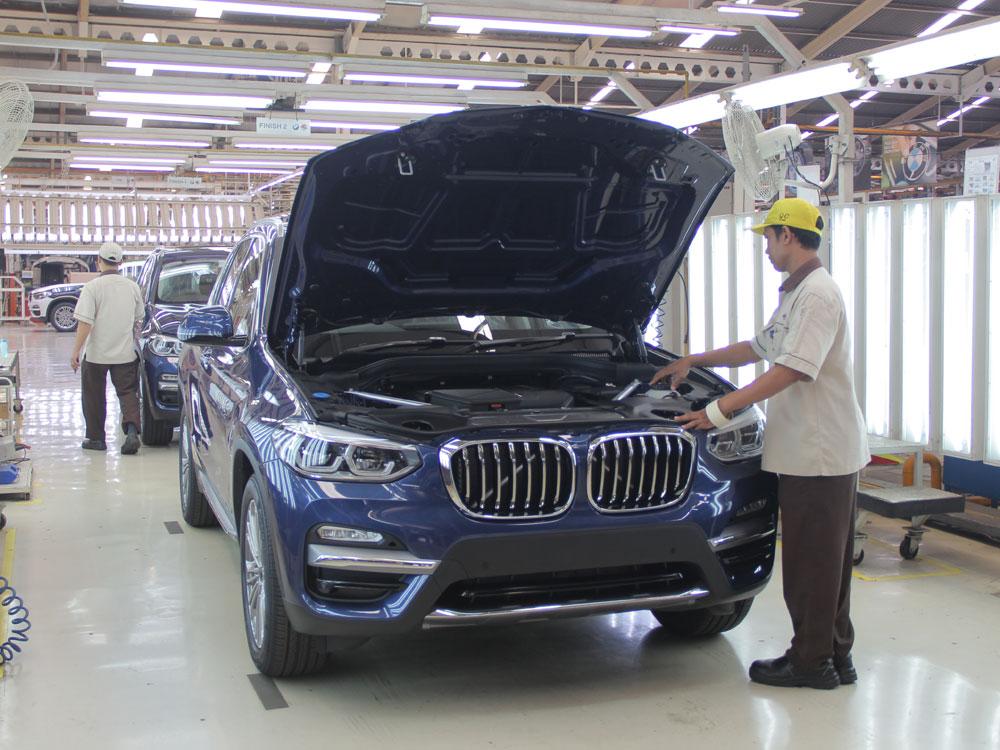 BMW Akui Lakukan Penyesuaian Fitur Terhadap Mobil Rakitan Lokal ...