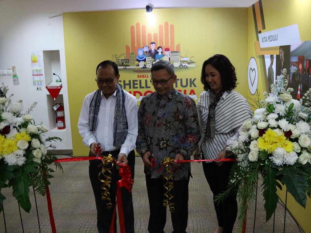 Shell Lubricants Resmikan Customer Experience Center di Bekasi - Berita ...