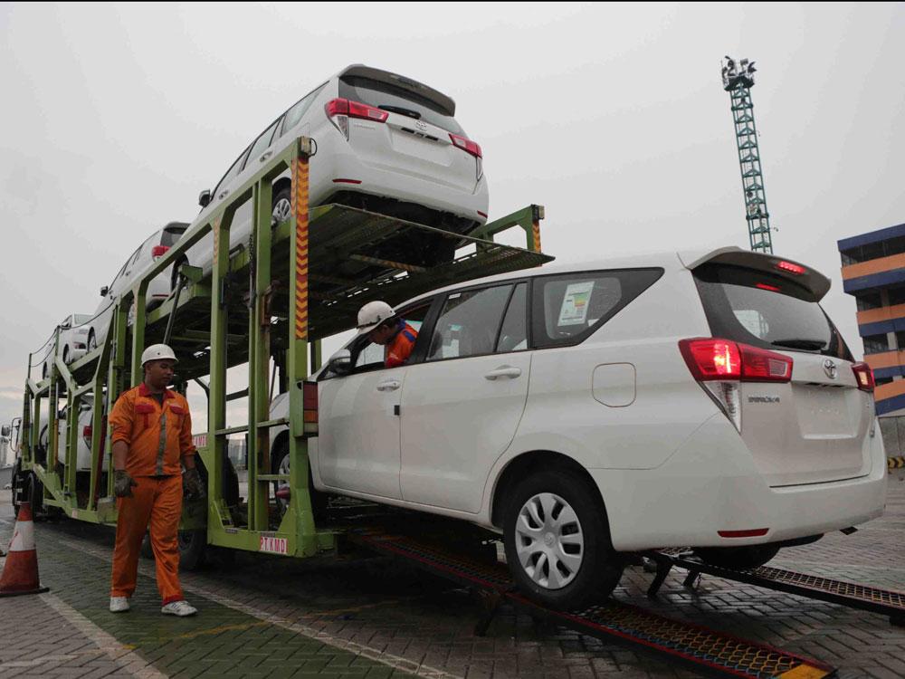 Mobil Toyota Rakitan Indonesia Kembali Cetak Rekor Ekspor Tertinggi ...