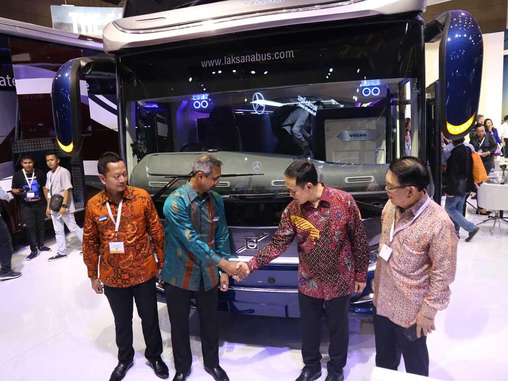 Volvo Bus Luncurkan 2 Bus Terbaru di Ajang Busworld Sounth East Asia ...