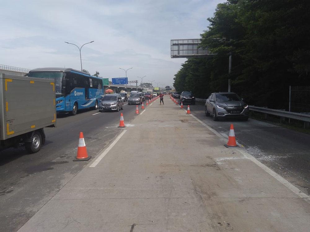 Awas Macet Parah, Ada 5 Pekerjaan Pebaikan di Tol Jagorawi Pekan Ini - Berita Otomotif | Mobil123
