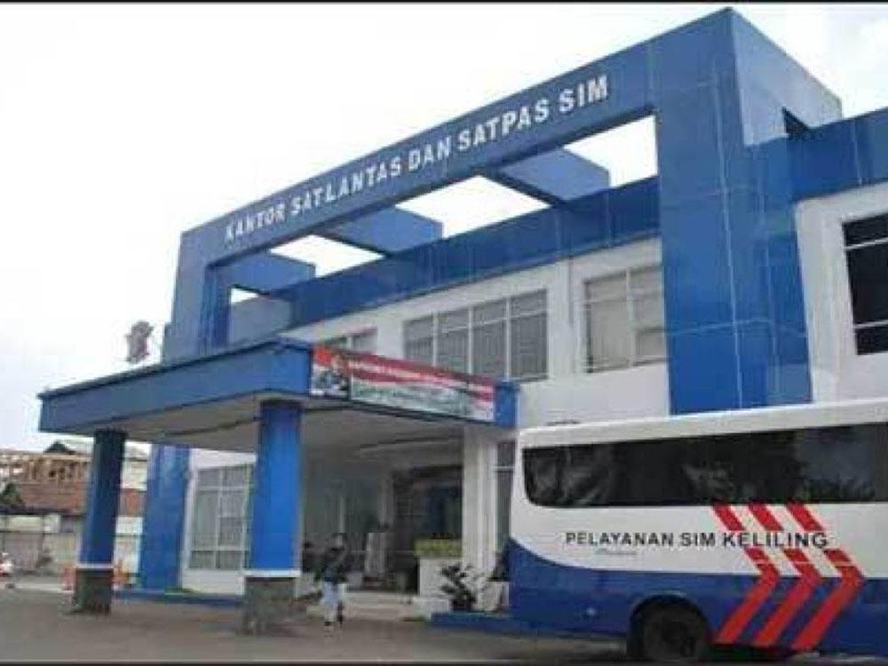 Layanan Pembuatan dan Perpanjangan SIM Resmi Dibuka Kembali - Berita ...