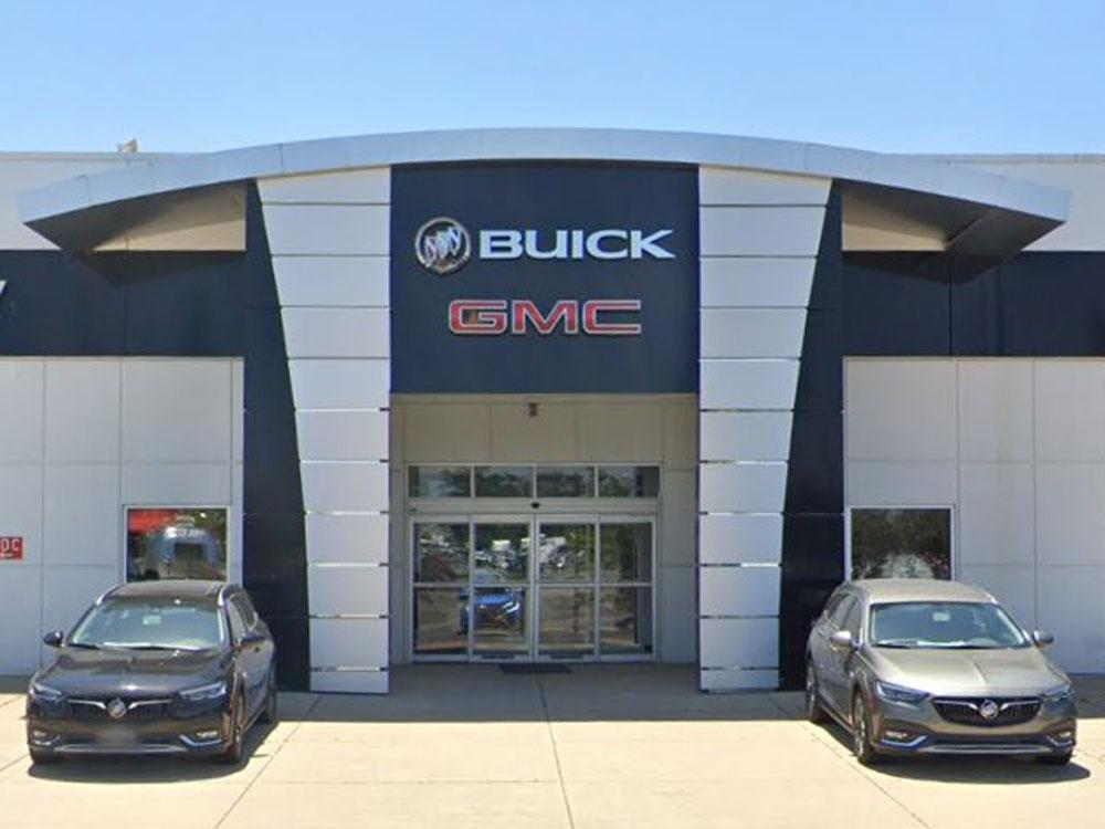 Mark Wahlberg Ketagihan Bisnis Otomotif, Beli Dealer Mobil Lagi ...