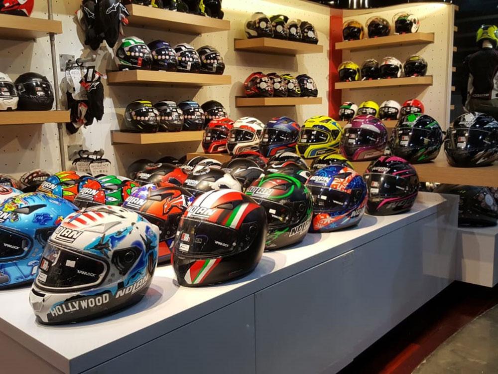 Kenali 7 Tahapan Mendapatkan SNI Helm Impor - Berita Otomotif | Mobil123