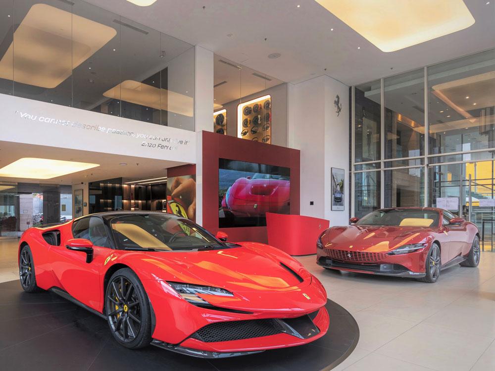 Saat Pandemi Begini, Ferrari Luncurkan 2 Supercar Keren di Indonesia ...
