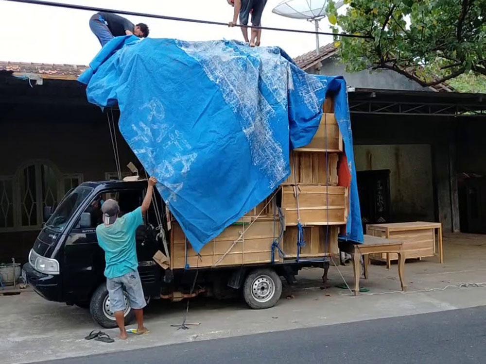 Pick up Bawa Muatan Berlebih Ini Risikonya - Berita Otomotif - Mobil123.com