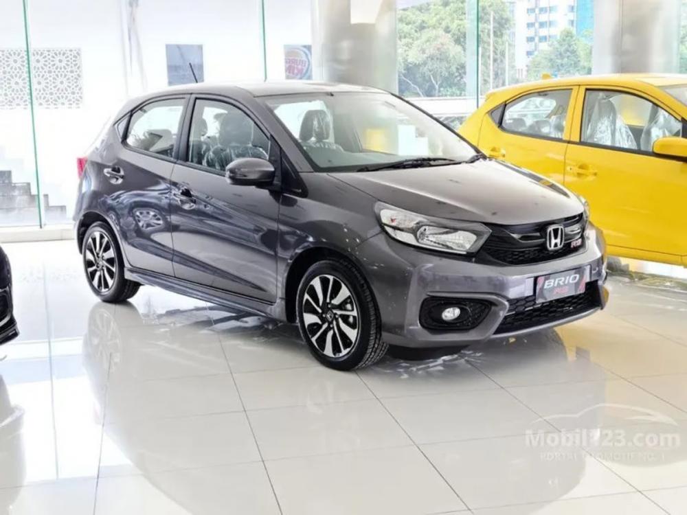 Ini Perbandingan Honda Brio vs Toyota Agya dari Segi Harga, Spesifikasi, dan Fitur - Panduan ...